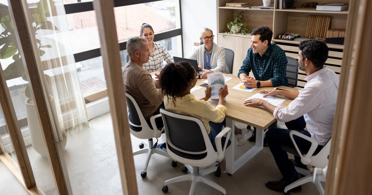 Temporary Hiring for Small HR Teams: EOR Tips | Pebl