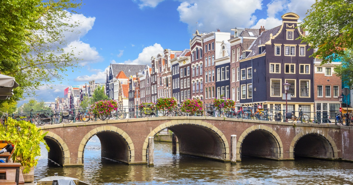 Business Etiquette in the Netherlands: Work Culture & Norms | Pebl
